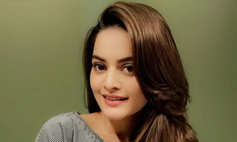 Minal Khan Unveils Majestic Collaboration with Asim Jofa, Redefining ...